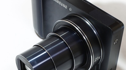 Samsung Galaxy Camera - compacta superzoom cu Android