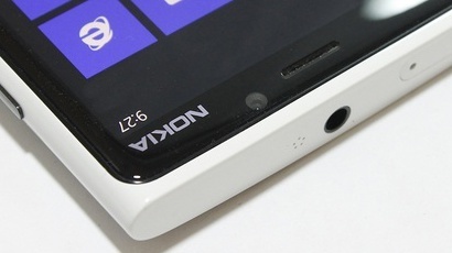 Nokia pregăteşte primul telefon Windows Phone cu Dual SIM