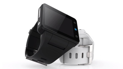 Neptune Pine, un ceas inteligent complet autonom dar cu dimensiuni prea ...