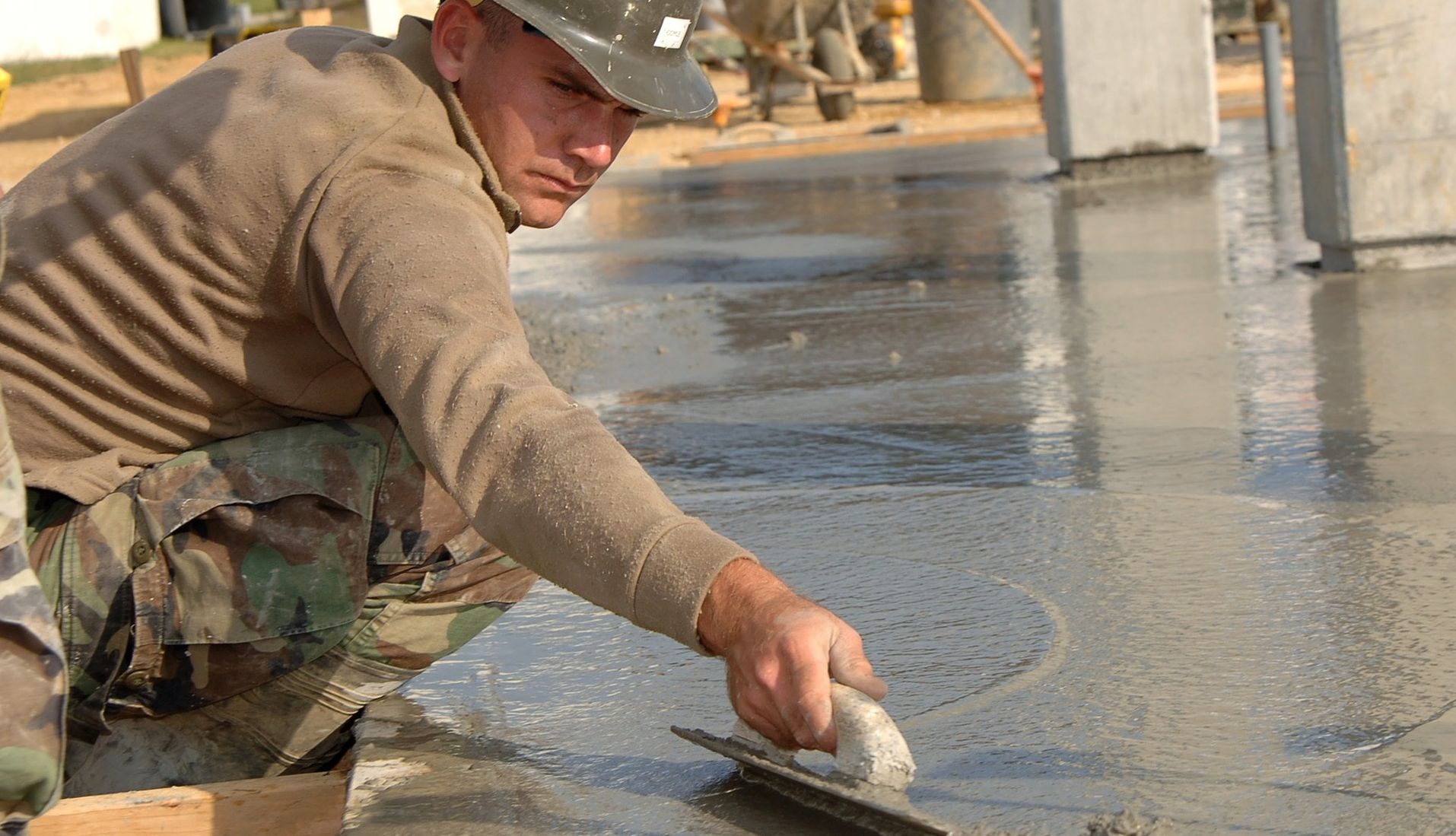 Constructorii caută alternative la ciment, o sursă majoră de poluare