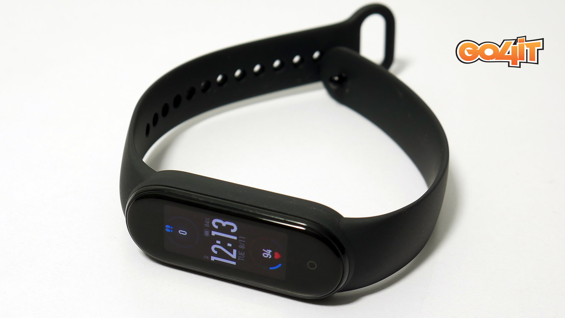 Xiaomi Mi Smart Band 5 review: dovada că se poate „și ieftin și bun”