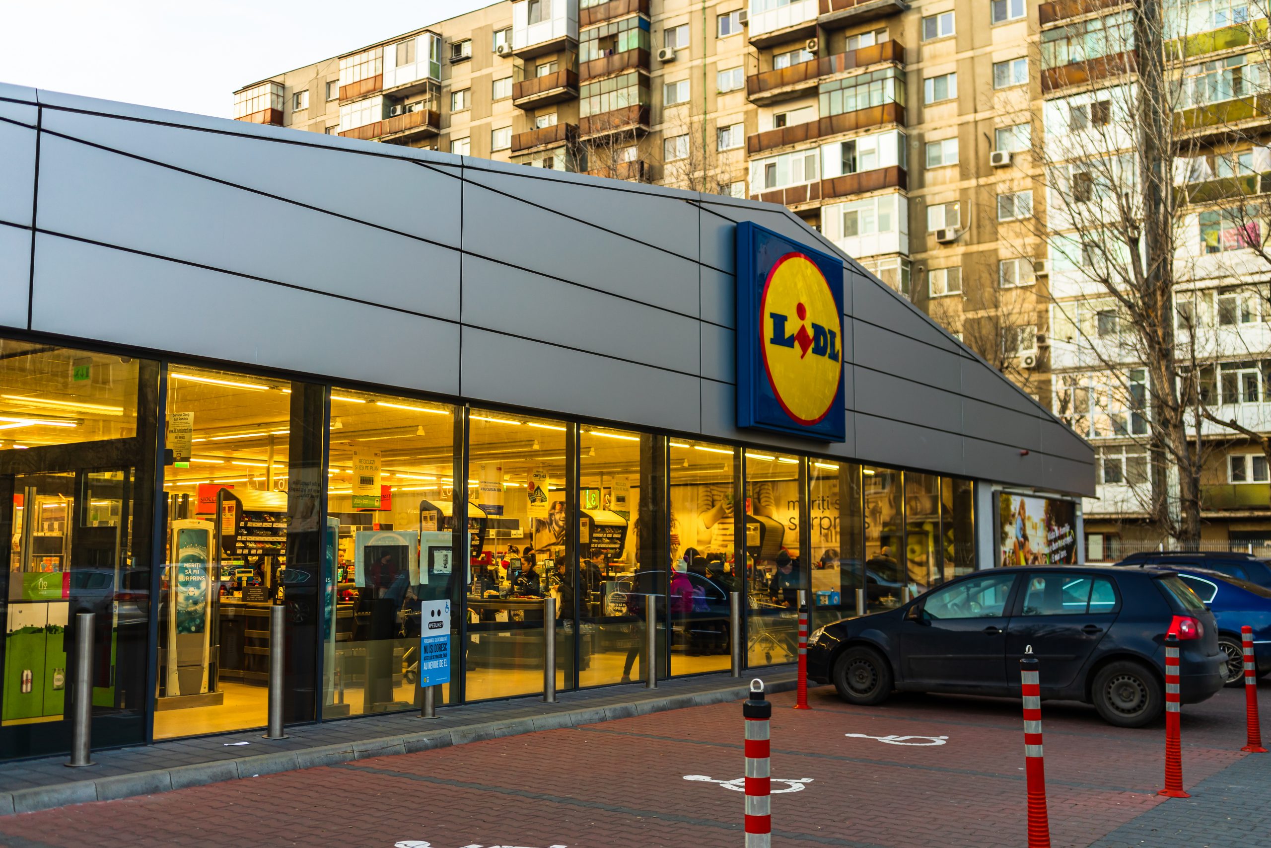 Lidl vinde unelte pentru o activitate bine plătită și aflată la mare ...