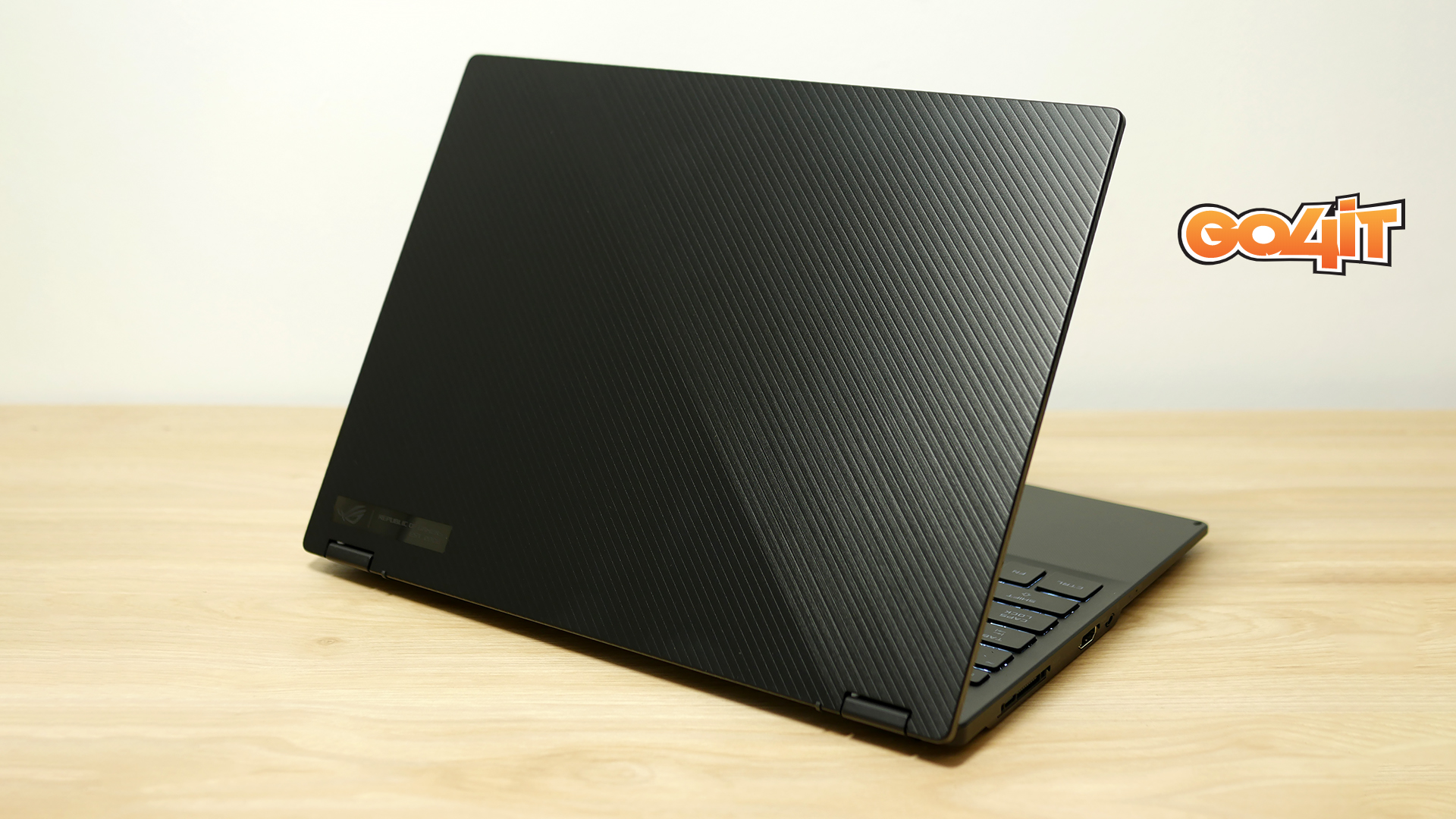 ASUS ROG Flow X13 review: procesor Ryzen de top într-un ultraportabil ...