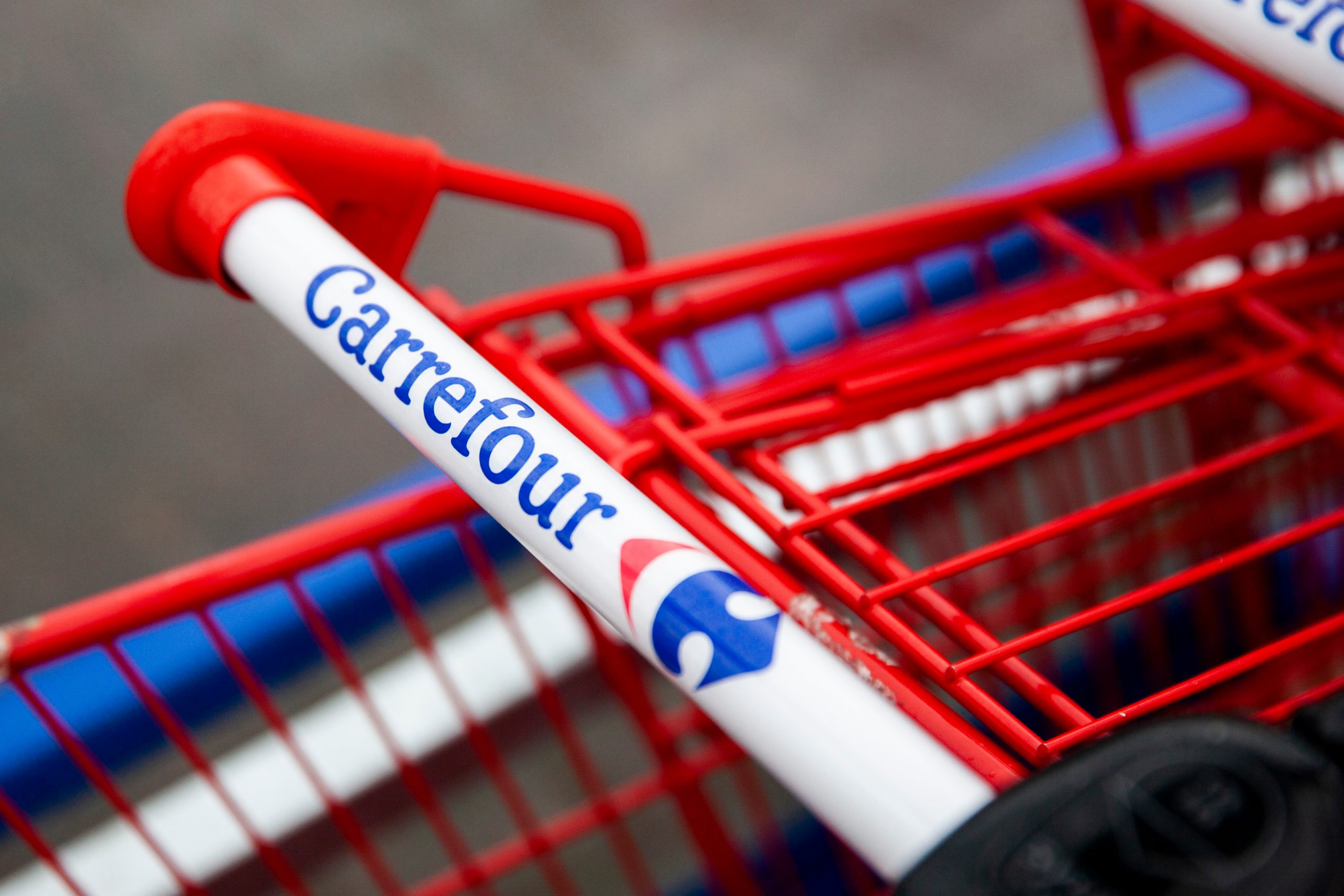 Ofertele Carrefour: căști wireless, accesorii de computer și smart home