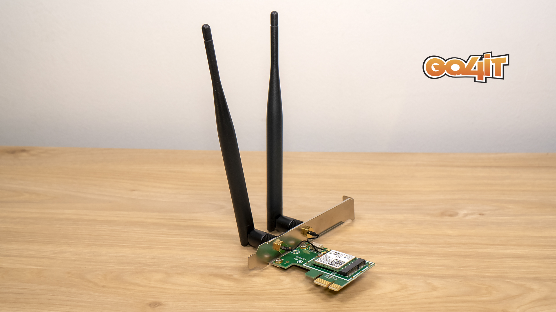 Tenda E30 (AX3000) review: Wi-Fi 6 pe desktop