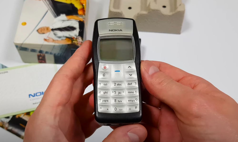 Testează-ți cunoștințele: Care a fost cel mai popular telefon mobil din ...