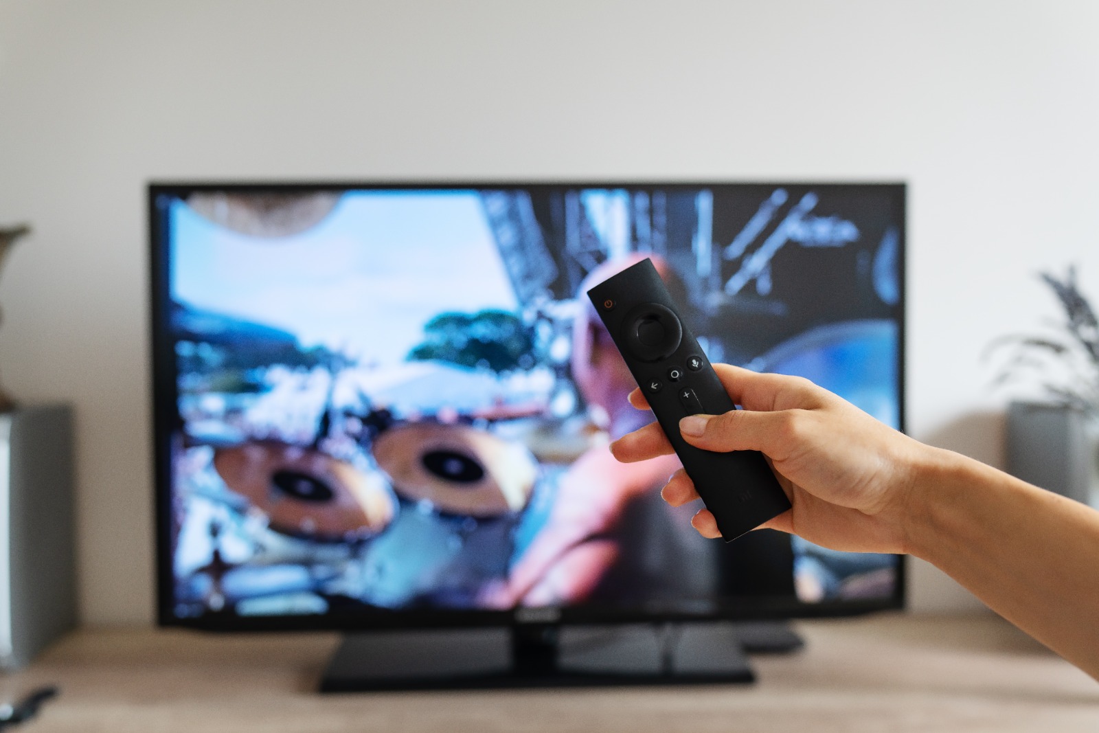Livrările globale de televizoare rămân stabile în T4 2025