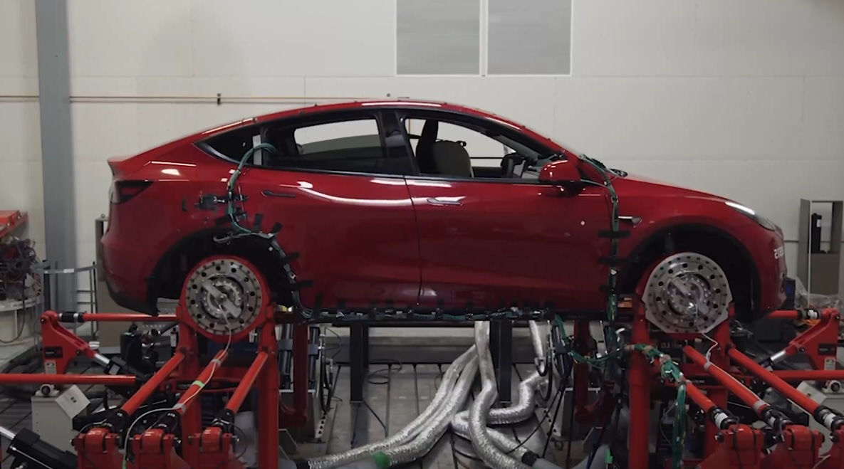 Noul Cyber SUV Tesla, doar un prototip sau viitor model de serie?