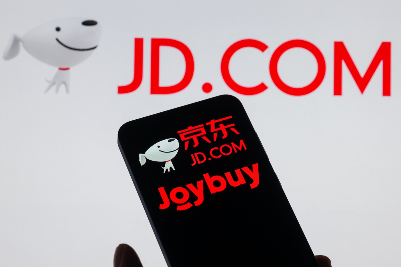 UE investighează achiziția Ceconomy de către JD.com